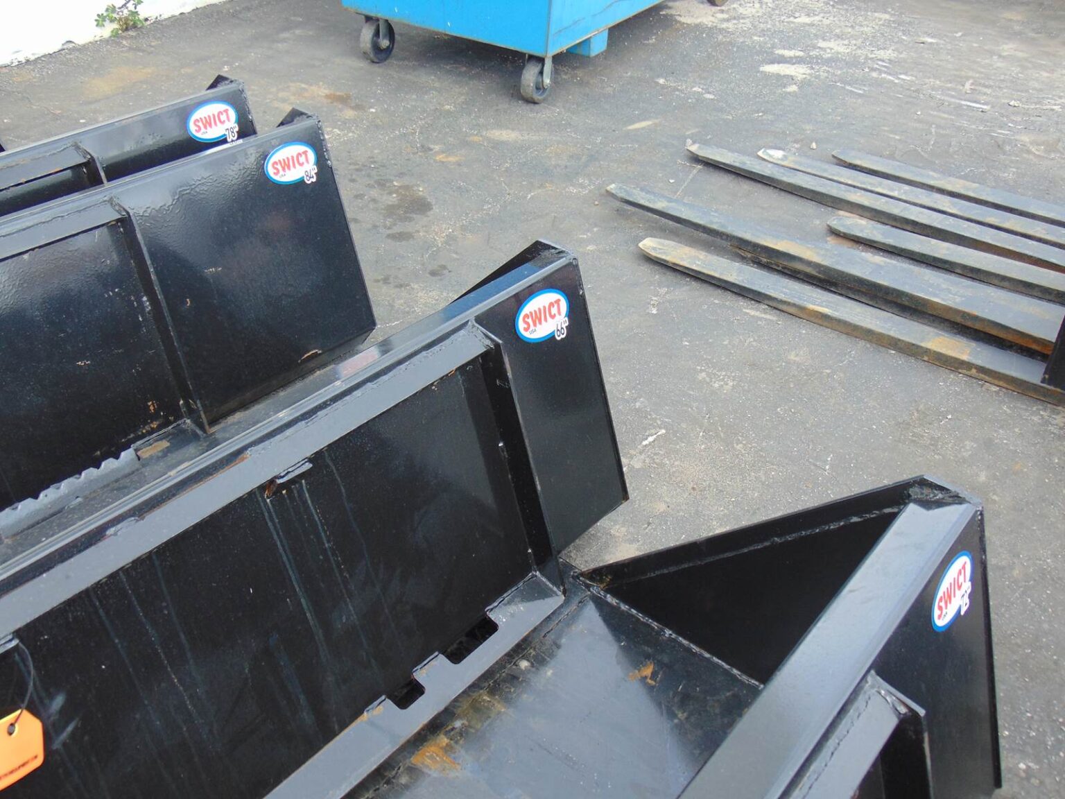 2025 SWIFT SKID STEER BUCKETS 60", 66", 72", 78", 84" Bucket for ALL ...